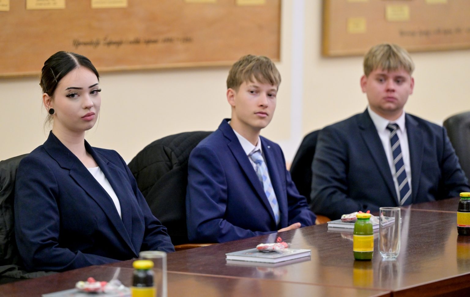 Učenici Prve privatne gimnazije uspješno se vratili s MUN konferencije ...